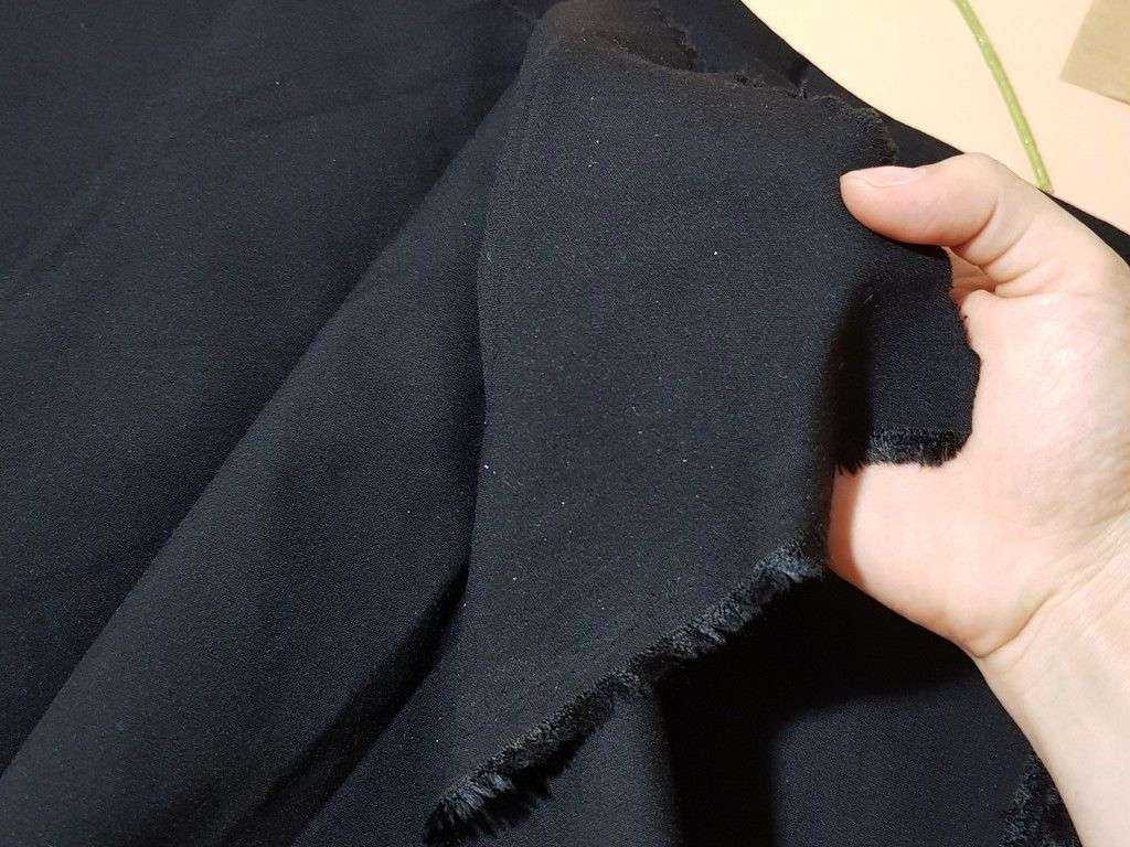 Bộ quần áo thể thao nữ thời trang: Mặc đẹp từ phòng tập ra phố